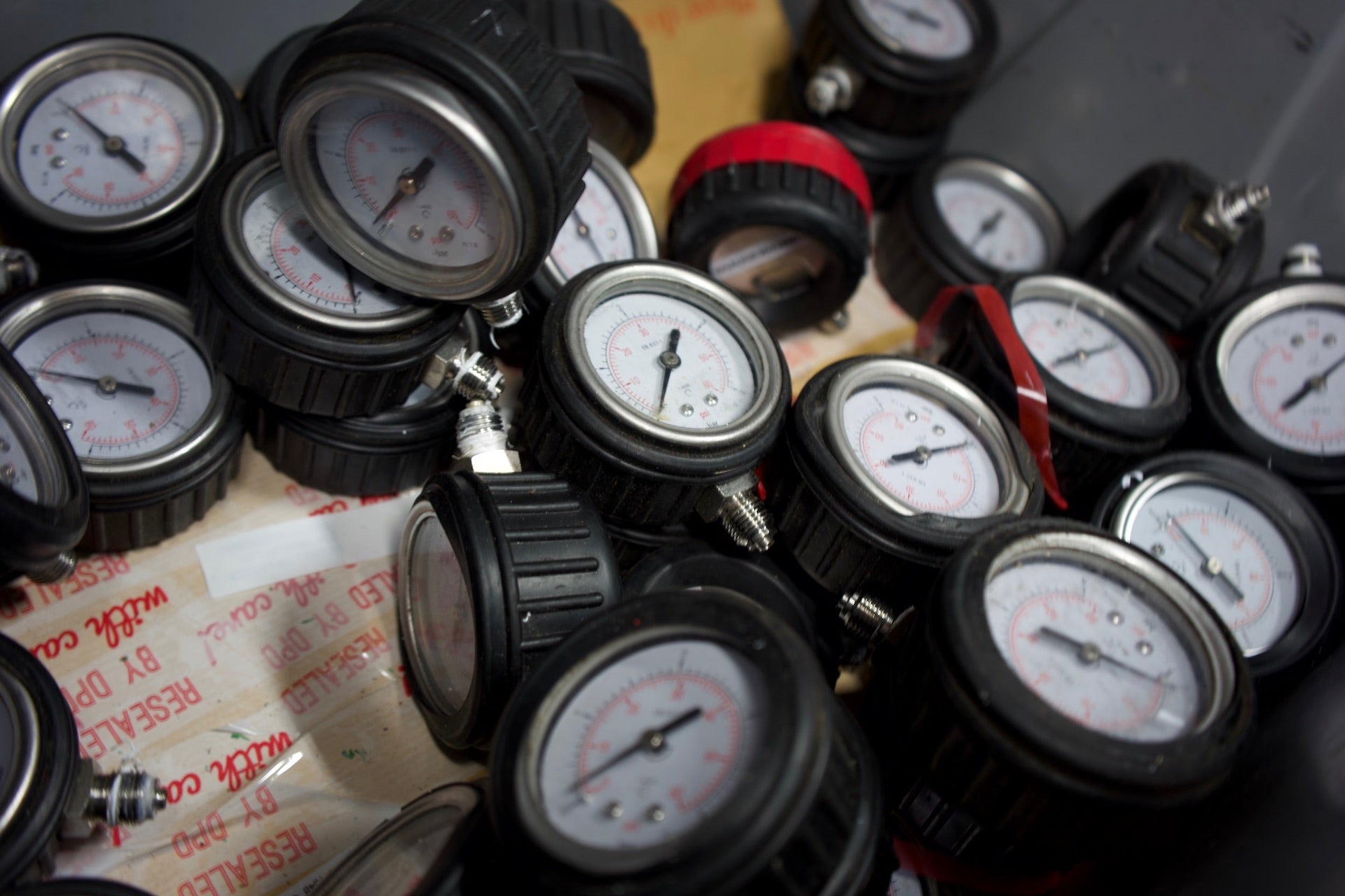 How Does a Pressure Gauge Work? | GNW Instrumentation